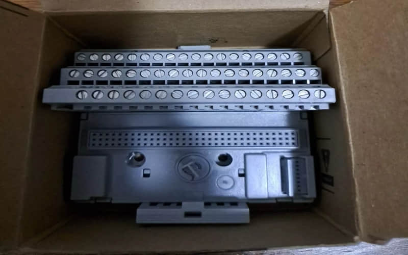 Allen-Bradley 1794 TB3 Flex Terminal Base - ymzdcs